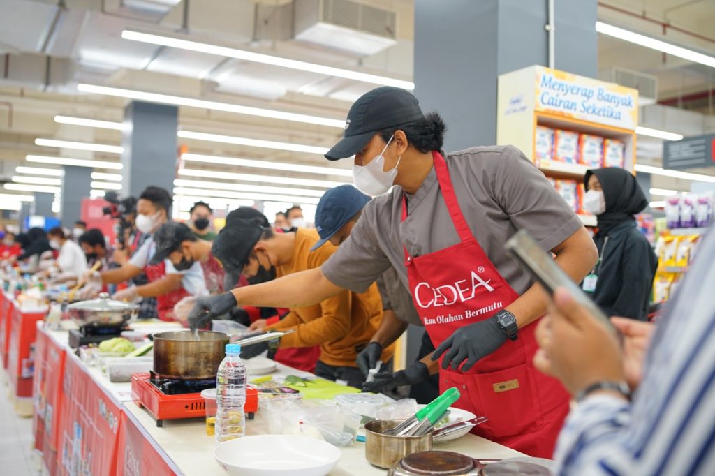 BERSAING MENU TERBAIK DI CEDEA COOKING COMPETITION – LOTTEMART CENTRE ...